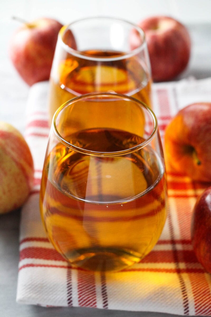 What to Do with Leftover Apples (Ideas + Recipes) | MariaUshakova.com