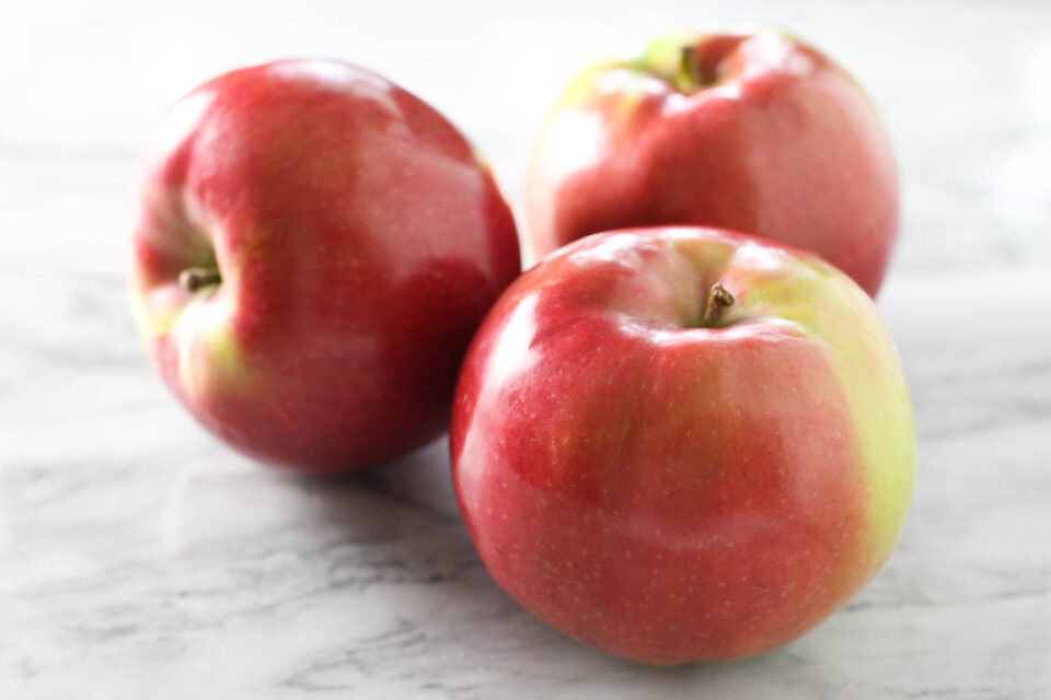 The Best Apples for Juicing (18 Varieties to Try!) | MariaUshakova.com