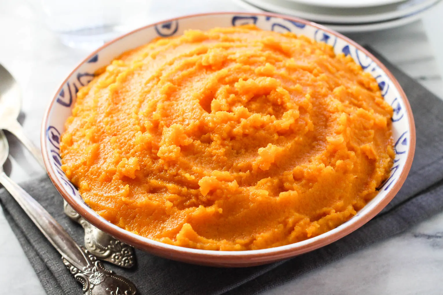 Carrot and Swede Mash Recipe (Easy Side Dish) | MariaUshakova.com