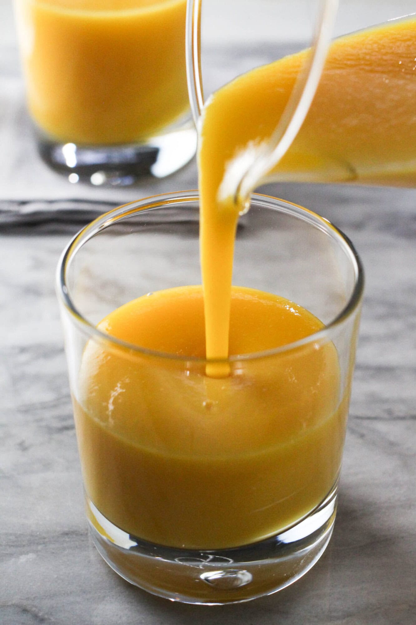 How to Make Mango Juice at Home (Easy Recipe) | MariaUshakova.com