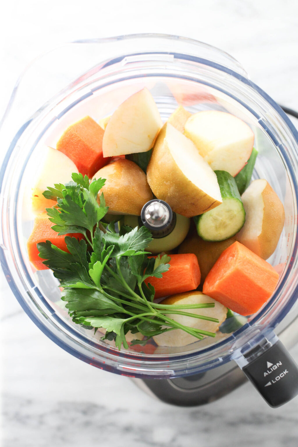 How to Juice Without a Juicer (Juicing with a Blender) | MariaUshakova.com