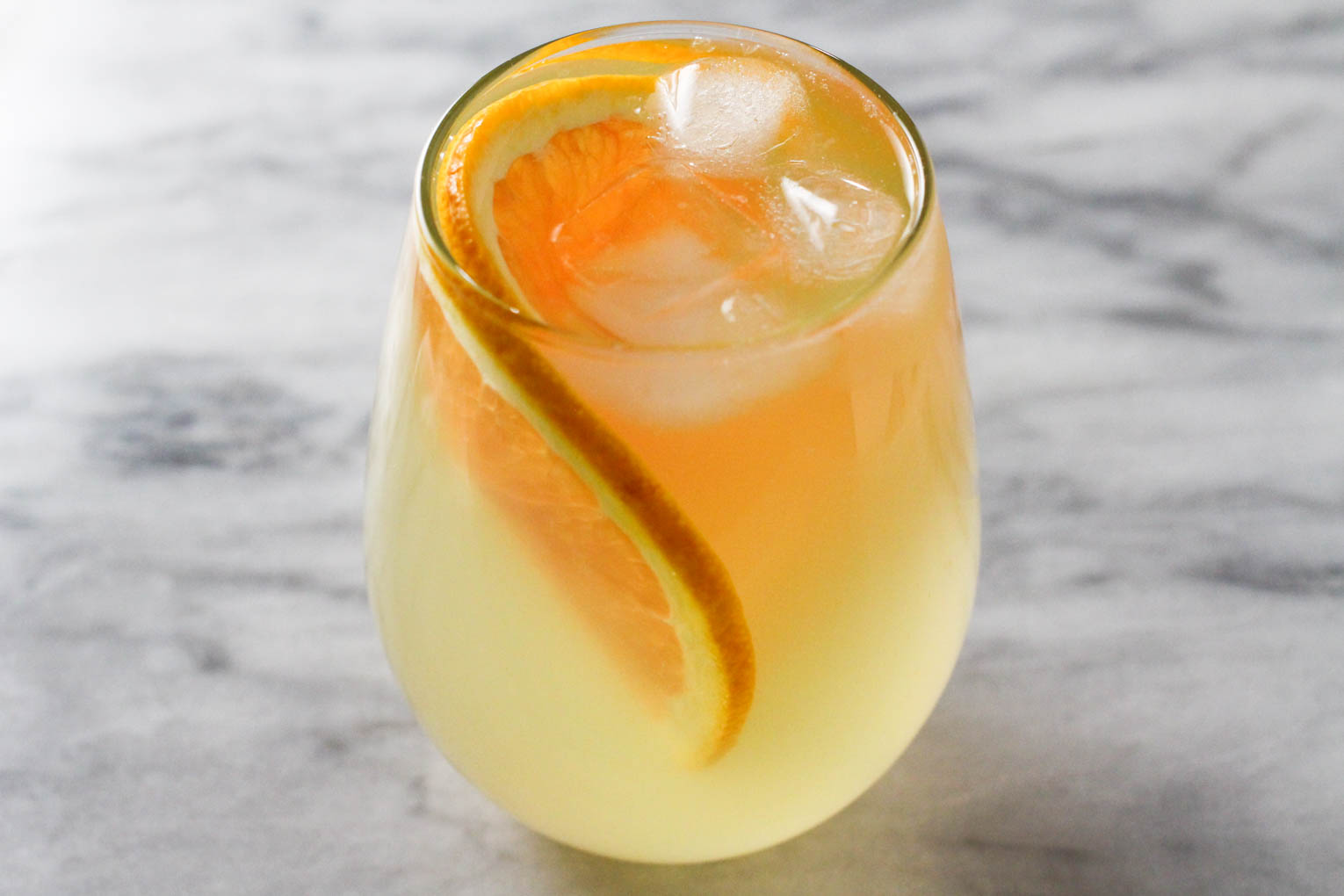 How to Make Orange Infused Water (Easy Recipe) | MariaUshakova.com