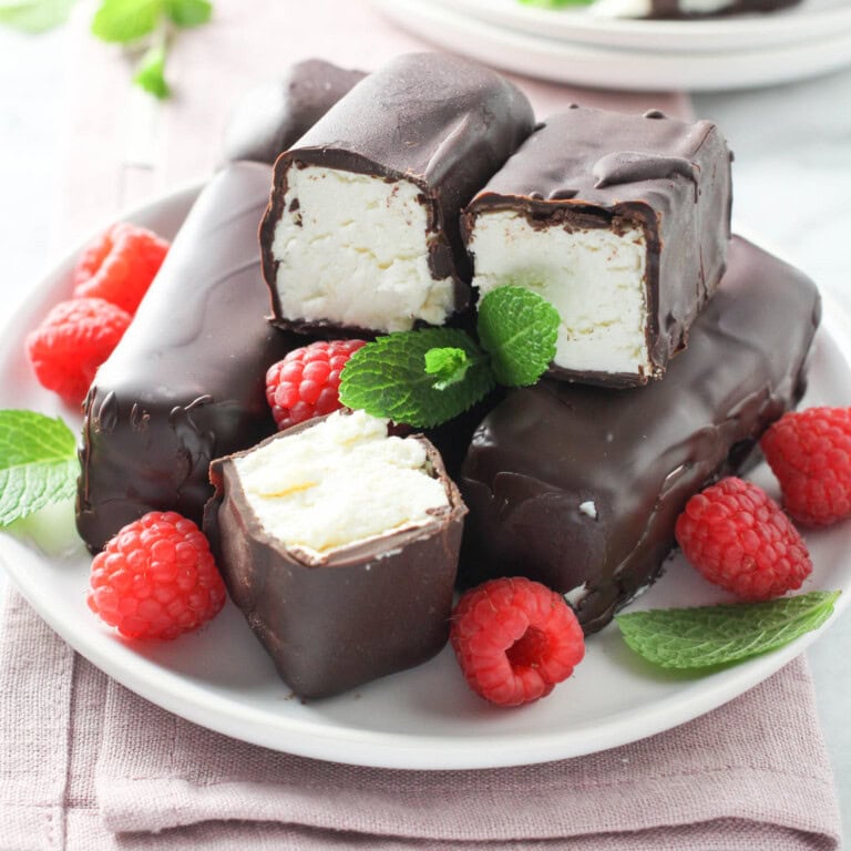 Syrok Recipe (Russian Chocolate Glazed Cheesecake Bars) | MariaUshakova.com