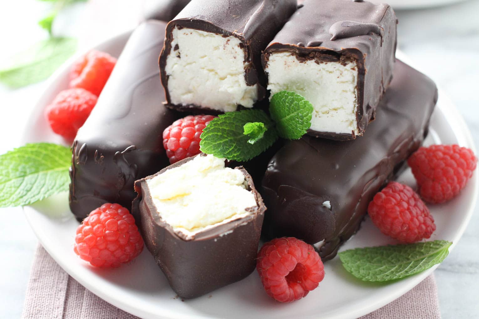 Syrok Recipe (Russian Chocolate Glazed Cheesecake Bars) | MariaUshakova.com